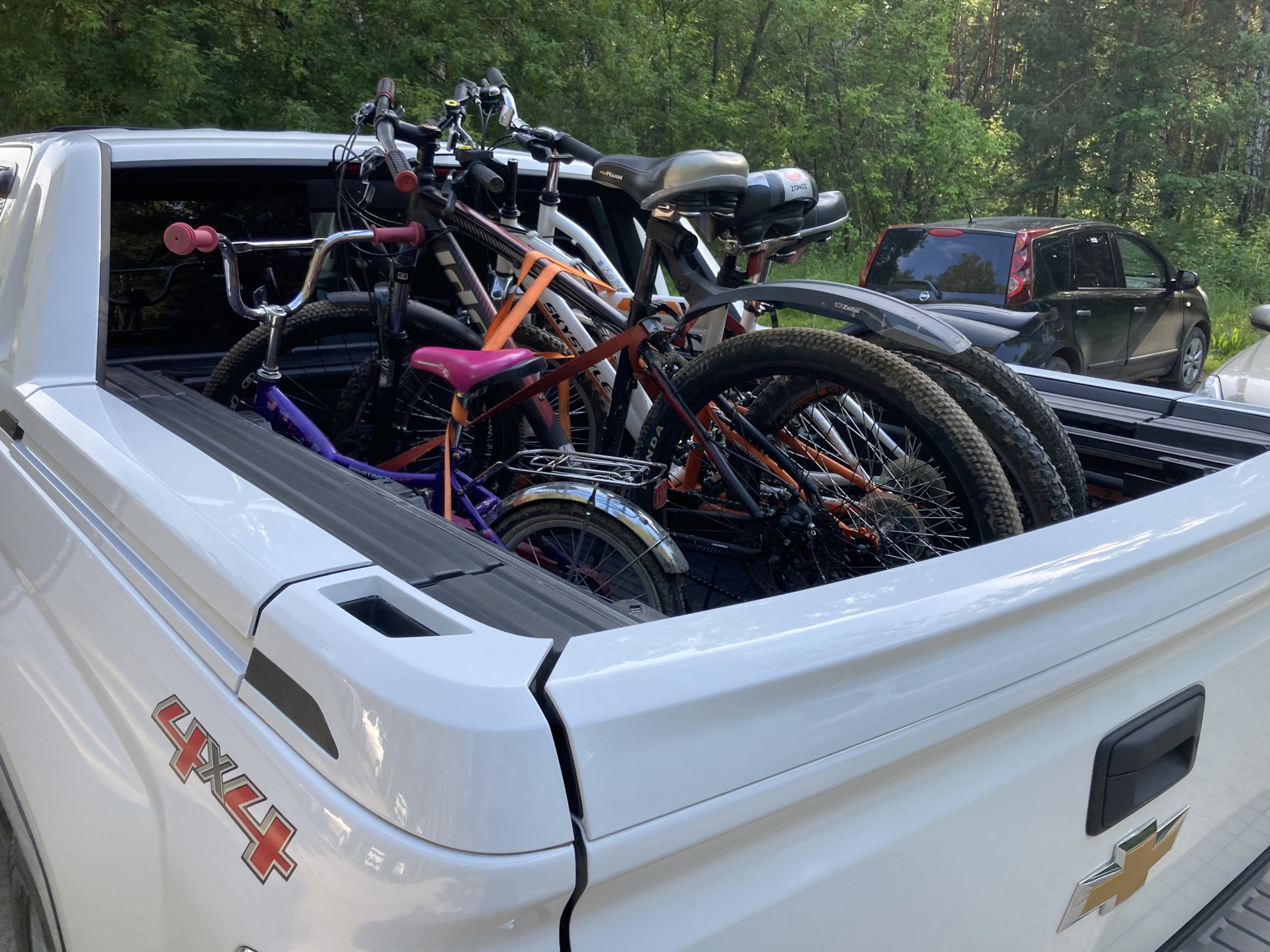 Двухколесные в кузов! — Chevrolet Silverado (K2XX), 6,2 л, 2014 года ...