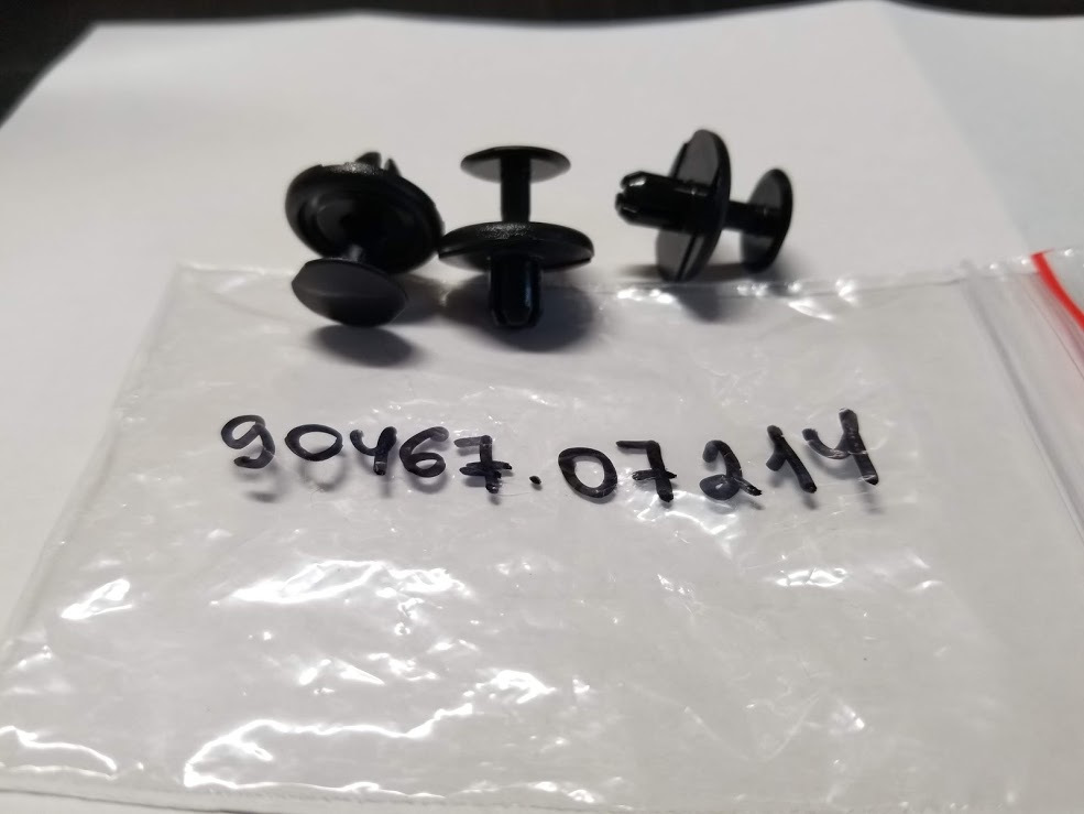 Пистоны крепления защиты ДВС и АКПП — Lexus GS (S190), 3 л, 2005 года ...