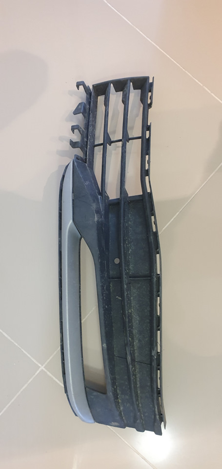 Кронштейн птф решетки g30 на BMW 5 series (G30), BMW 5 series Touring ...