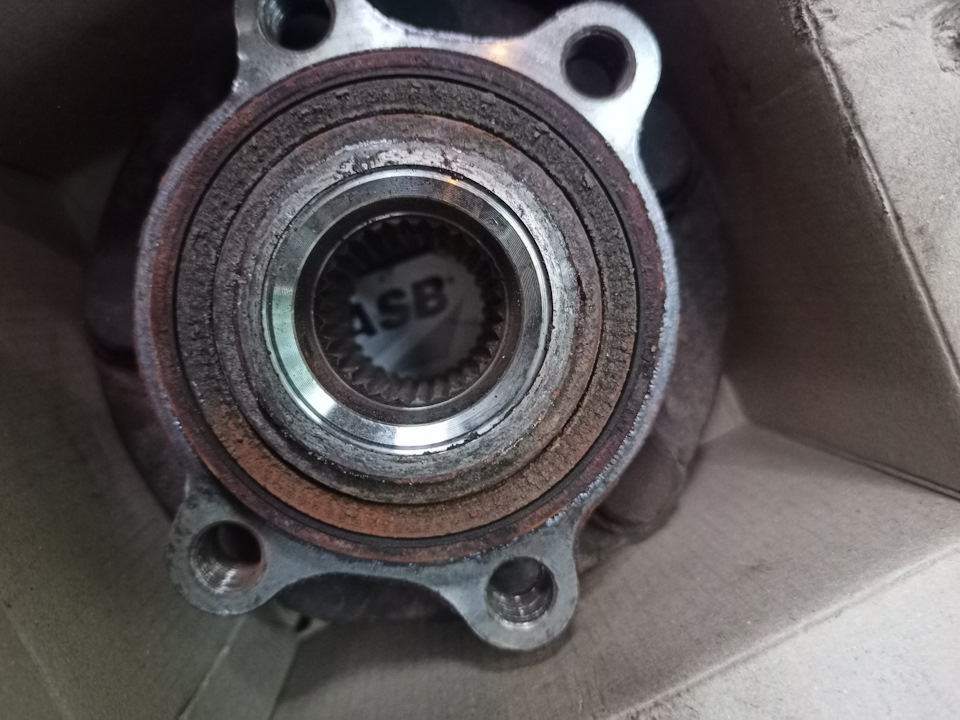 Замена передней ступицы — Nissan X-Trail II (t31), 2 л, 2014 года ...