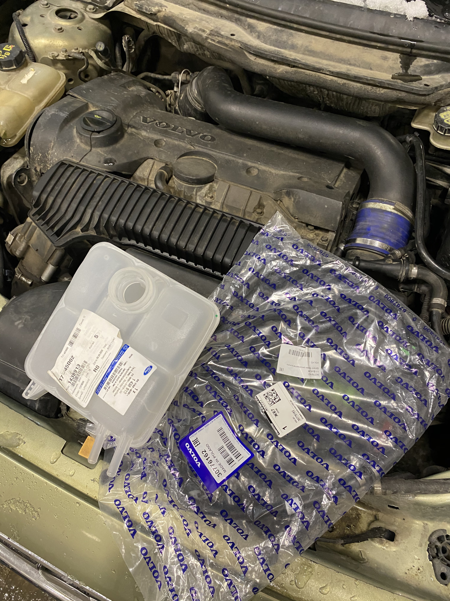 Небольшой ремонт — Volvo S40 (2G), 2,5 л, 2008 года | своими руками ...