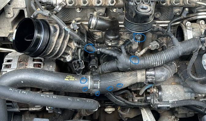 Прокладки корпуса масляного фильтра — Volvo XC60 (1G), 2,4 л, 2015 года ...