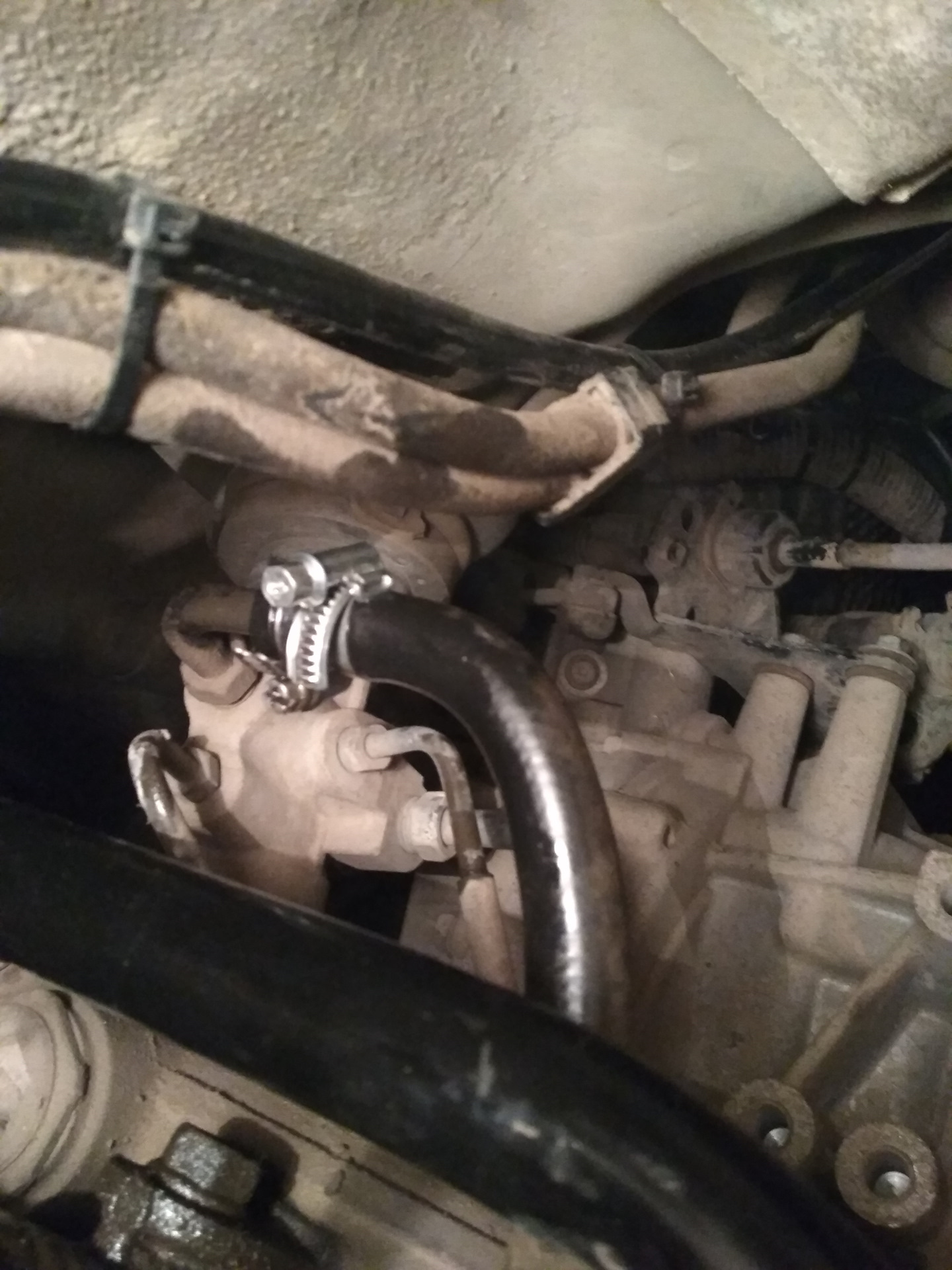 Замена жидкости ГУР — KIA Sorento (2G), 2,4 л, 2013 года | своими ...