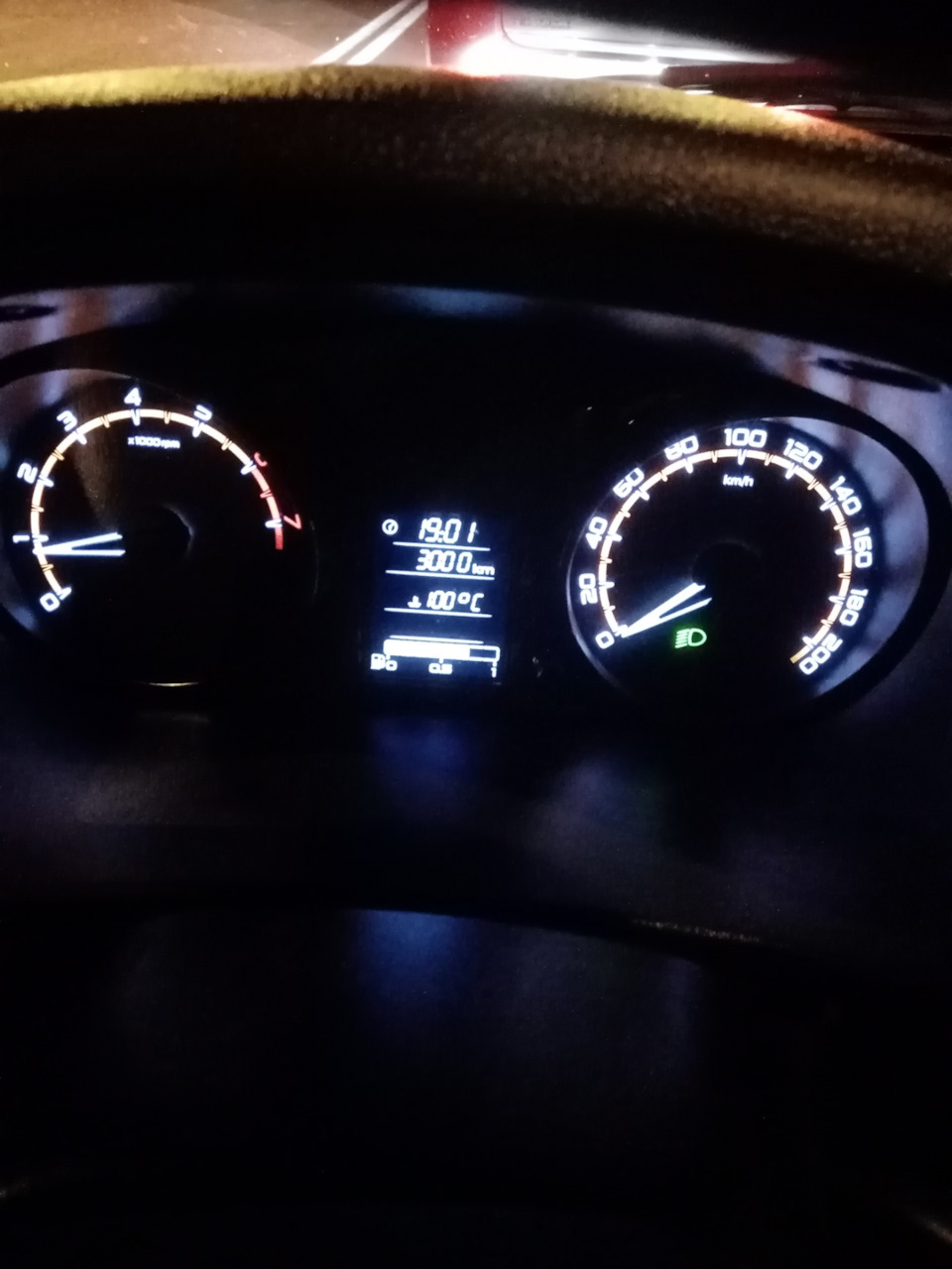 3000 — Lada Гранта Лифтбек (2G), 1,6 л, 2020 года | наблюдение | DRIVE2