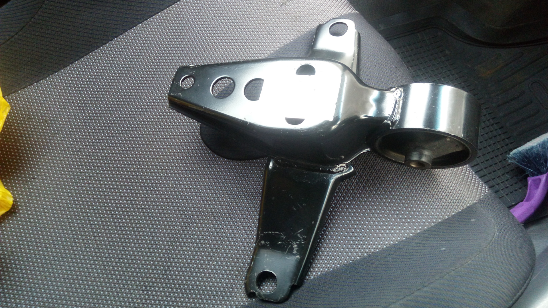 Крышка радиатора ОЖ с спускным клапаном PIAA SS-R — Toyota Sprinter Trueno (111), 1,6 л, 1995 ...