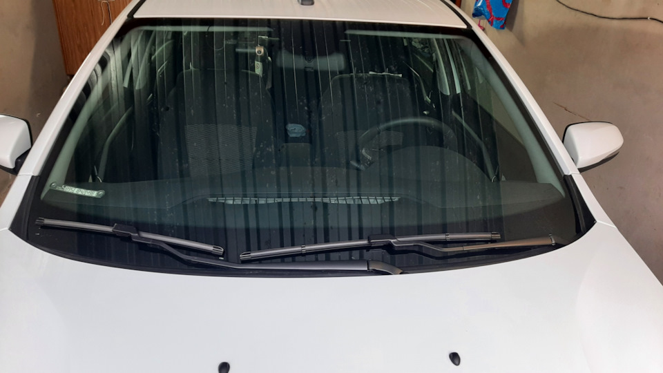 Замена щёток дворников VALT5.1 — Lada Vesta (1G), 1,6 л, 2020 года ...