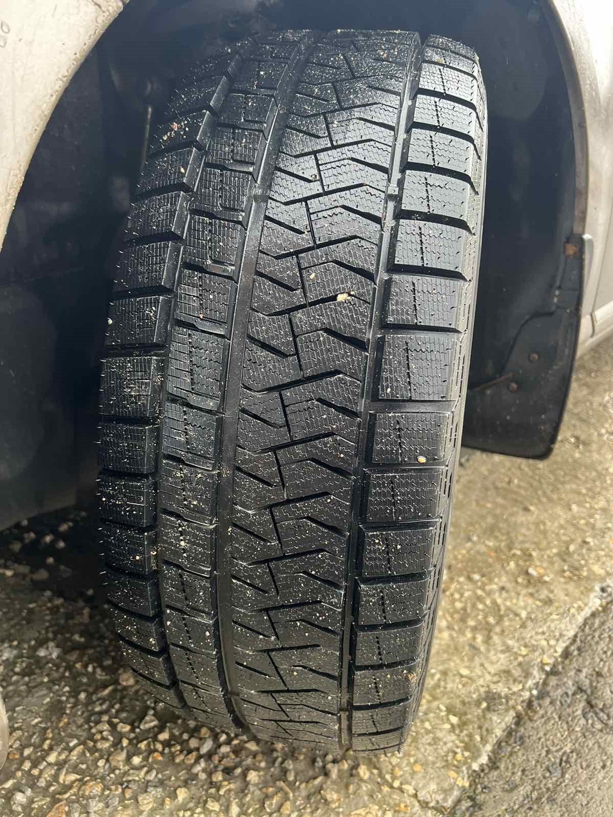 235/45 R17 97T Pirelli Formula Ice Fr — Volkswagen Passat B7, 1,8 л ...