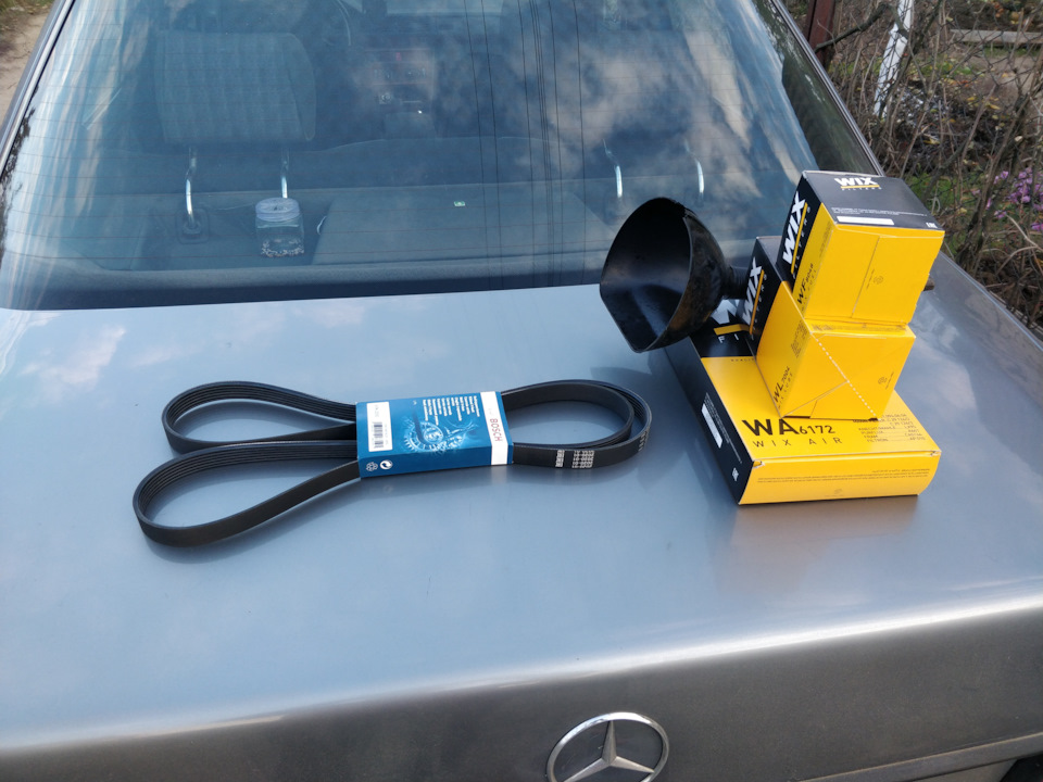 Техническое обслуживание: замена фильтров и масла — Mercedes-Benz E ...