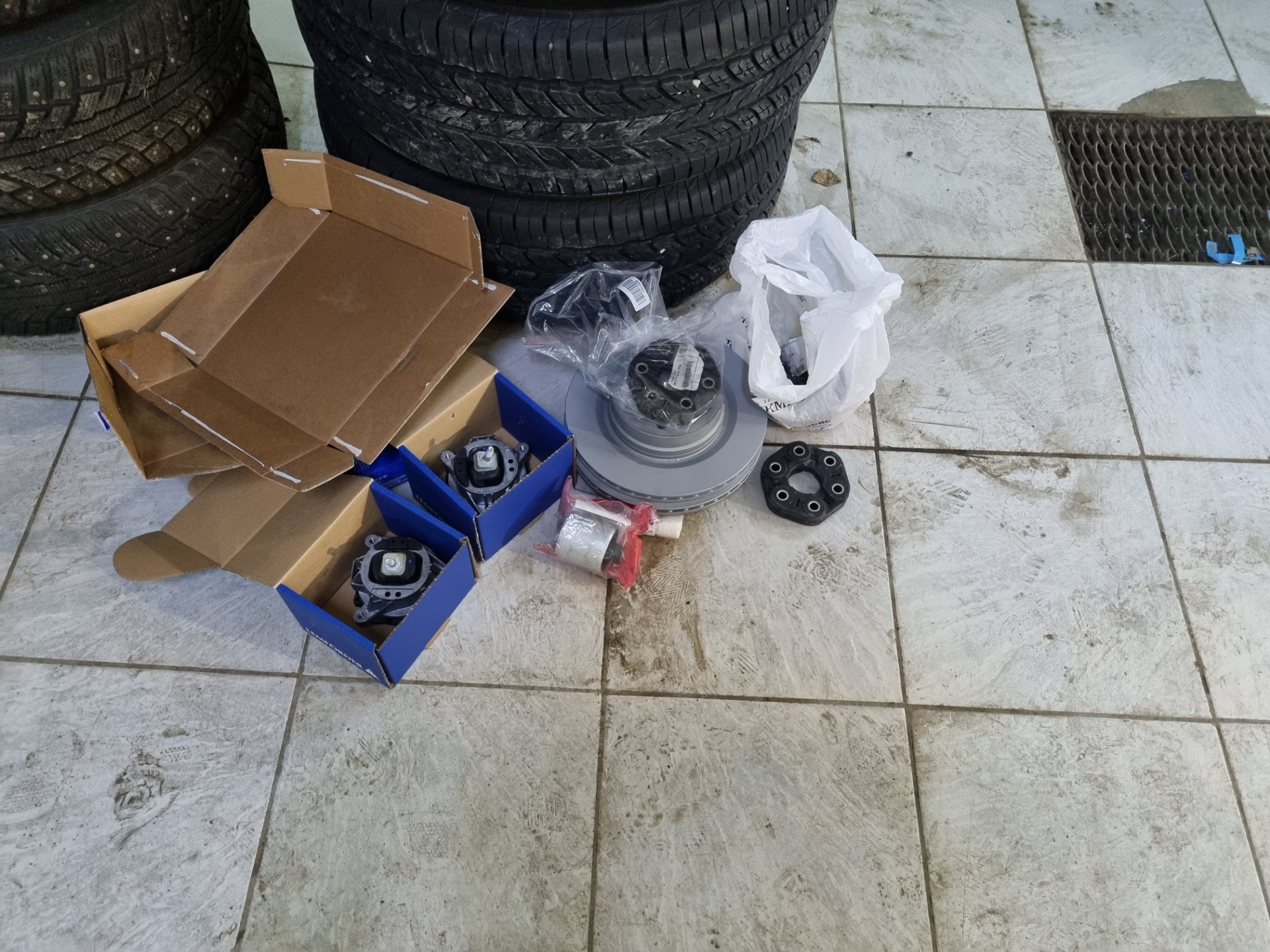 Заезд на сервис — BMW 3 series (F30), 2 л, 2013 года | визит на сервис ...