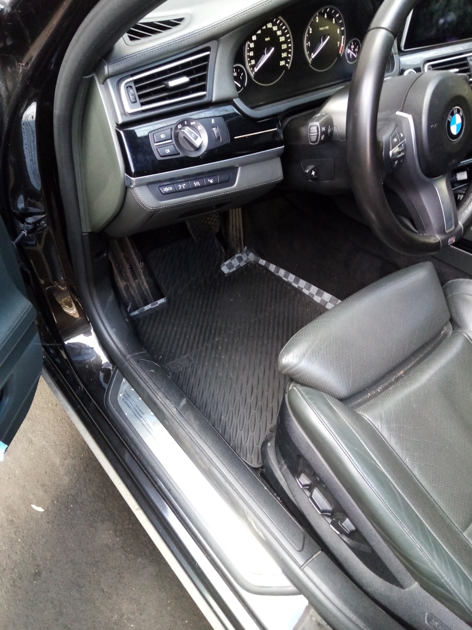 Коврики BMW на зиму — BMW 7 series (F01/02), 4,4 л, 2011 года ...