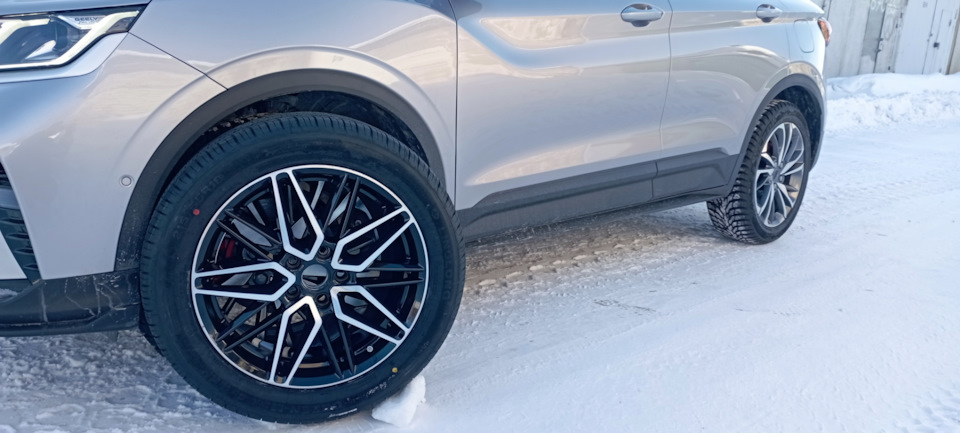 Летний комплект — Geely Coolray (1G), 1,5 л, 2023 года | колёсные диски ...