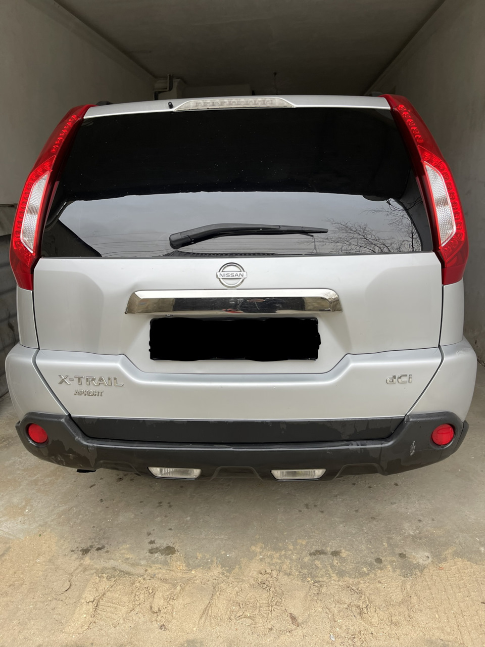 Замена фонарей заднего хода — Nissan X-Trail II (t31), 2 л, 2012 года ...