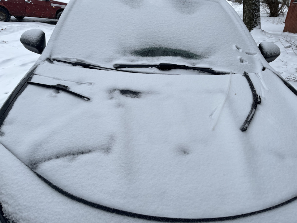 Щетки стеклоочистителя — Nissan Qashqai (1G), 2 л, 2008 года ...