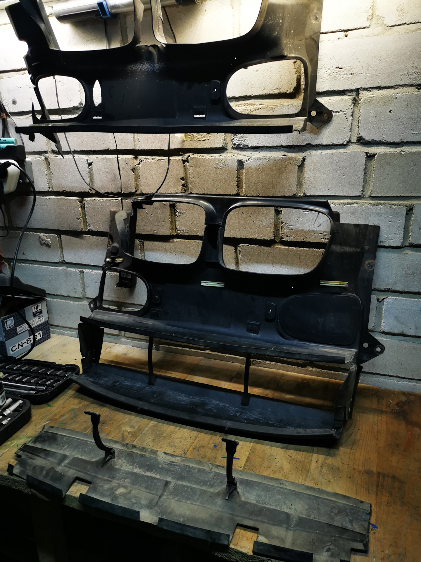 Воздуховод под М-обвес 51712498939 и обычный 51718159959 — BMW 5 series ...