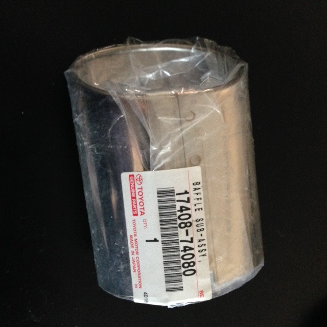 Насадка на глушитель — Toyota Camry (XV50), 2 л, 2013 года | аксессуары ...