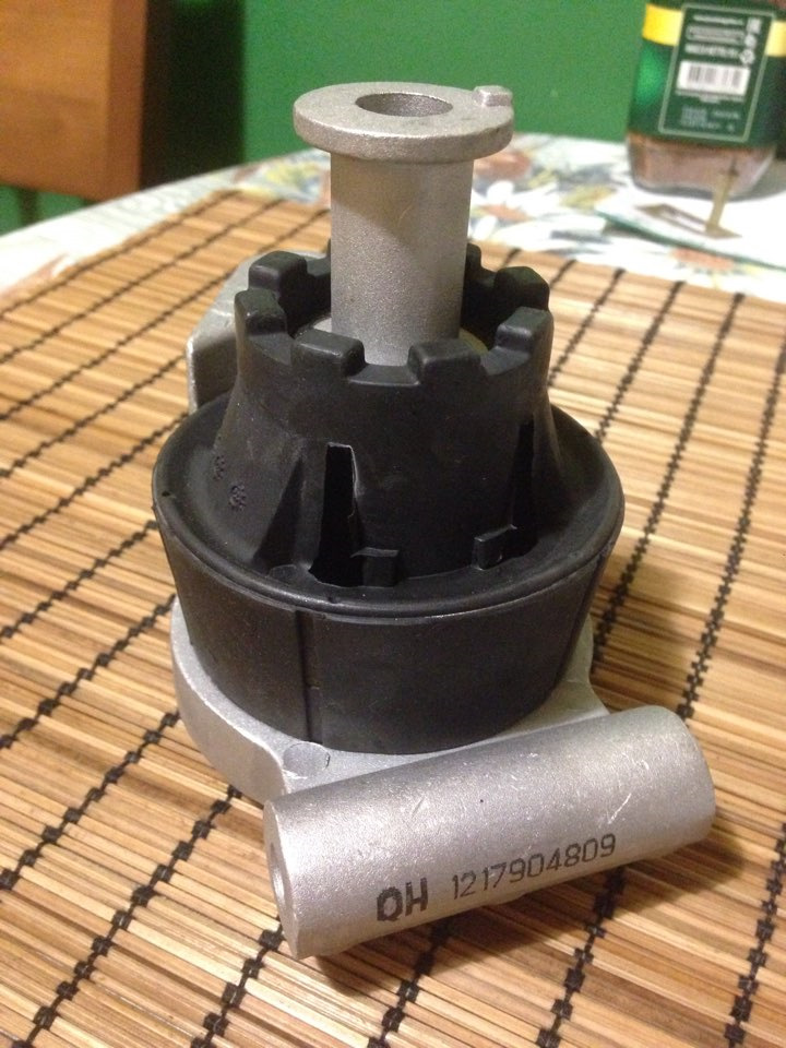 Замена подушек двигателя — Opel Astra H, 1,6 л, 2005 года | своими ...