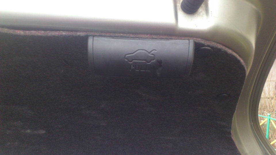 ручка крышки багажника — Nissan Primera (P12), 1,6 л, 2005 года ...