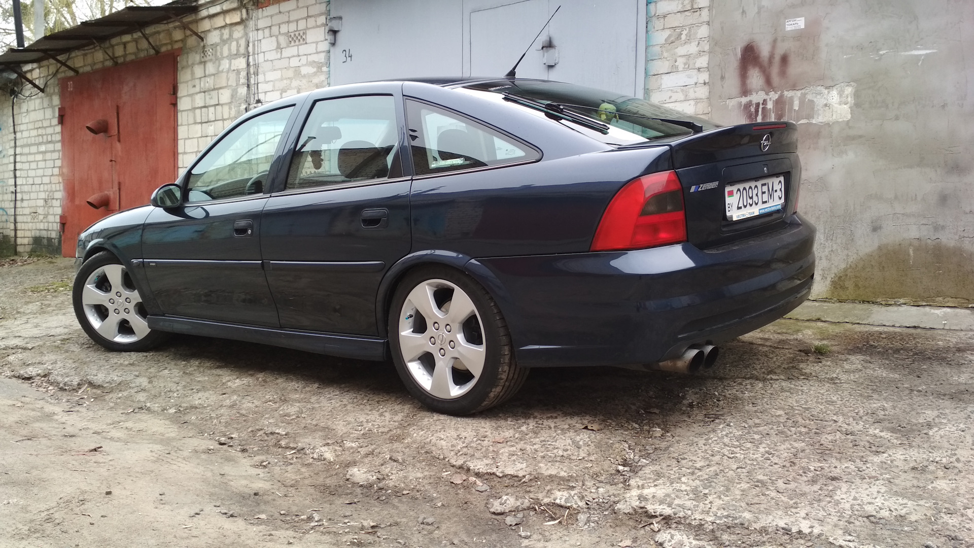 Opel Vectra B 2.0 дизельный 1999 | B Hatchback ZENDER на DRIVE2