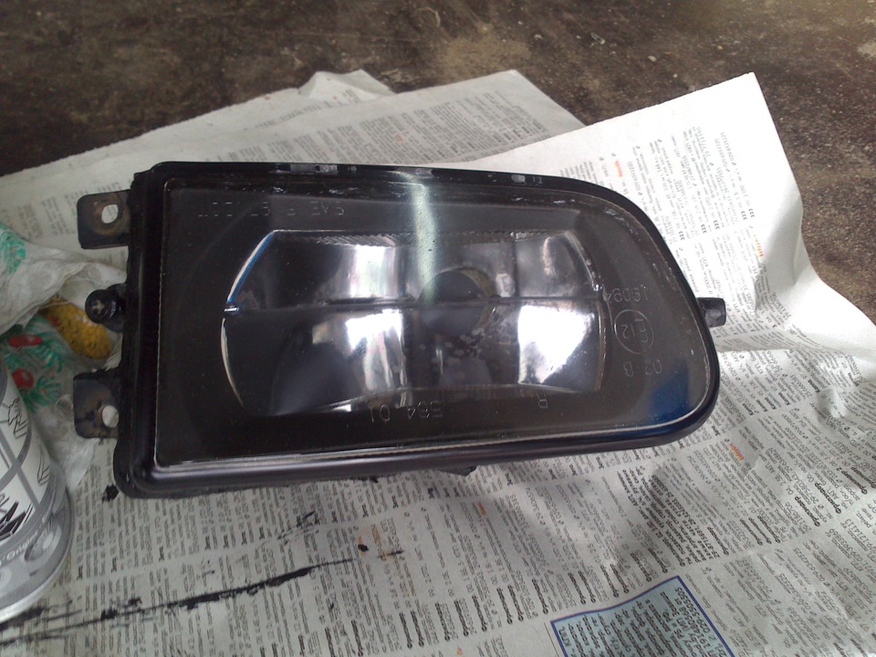 Замена стекла ПТФ — BMW 5 series (E39), 2,5 л, 1998 года | своими ...