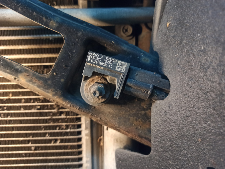 Ошибка B0090 — Ford Edge (1G), 3,5 л, 2014 года | своими руками | DRIVE2