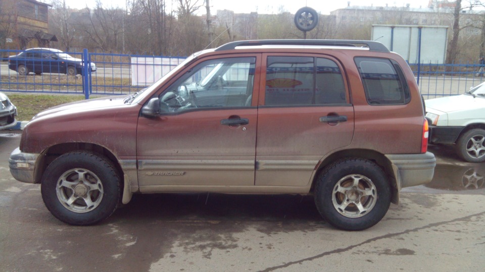 Пришли шины — Chevrolet Tracker II, 2 л, 2000 года | шины | DRIVE2