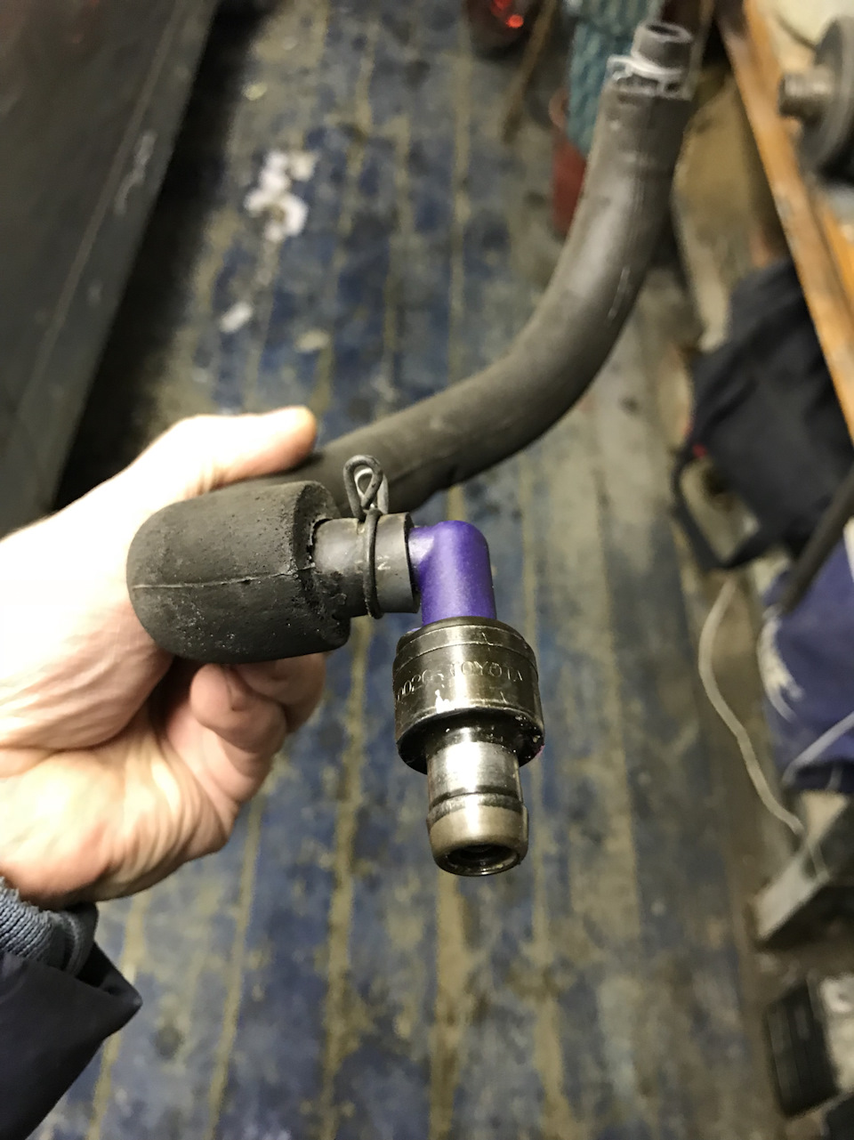 Замена клапана картерных газов LS430 — Lexus LS (UCF30), 4,3 л, 2003 ...