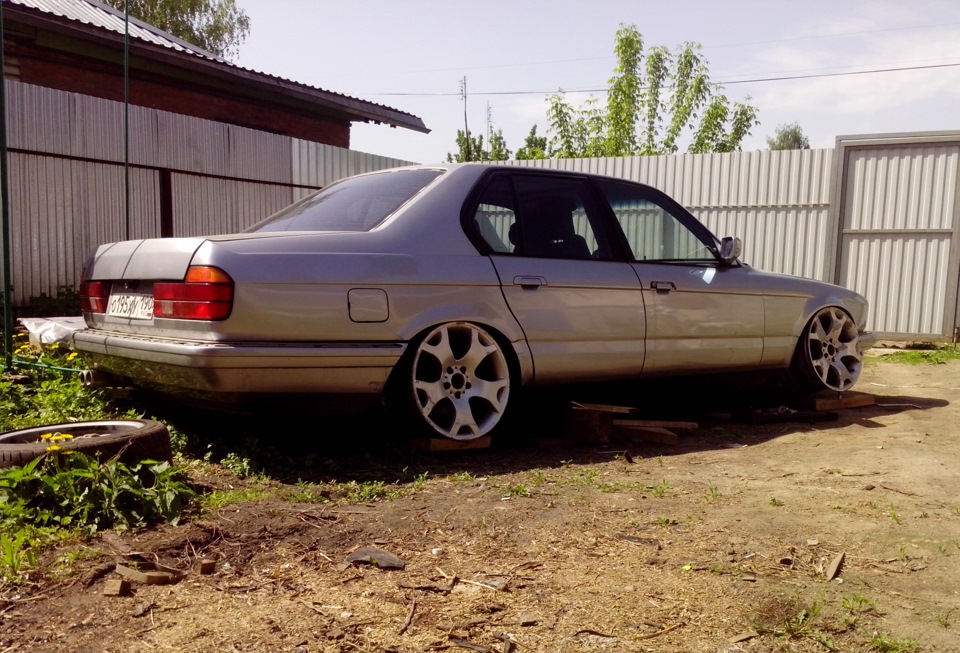 №61. Диски 19" (часть 3-размер проставок) — BMW 7 series (E32), 3 л, 1991 года | колёсные диски ...