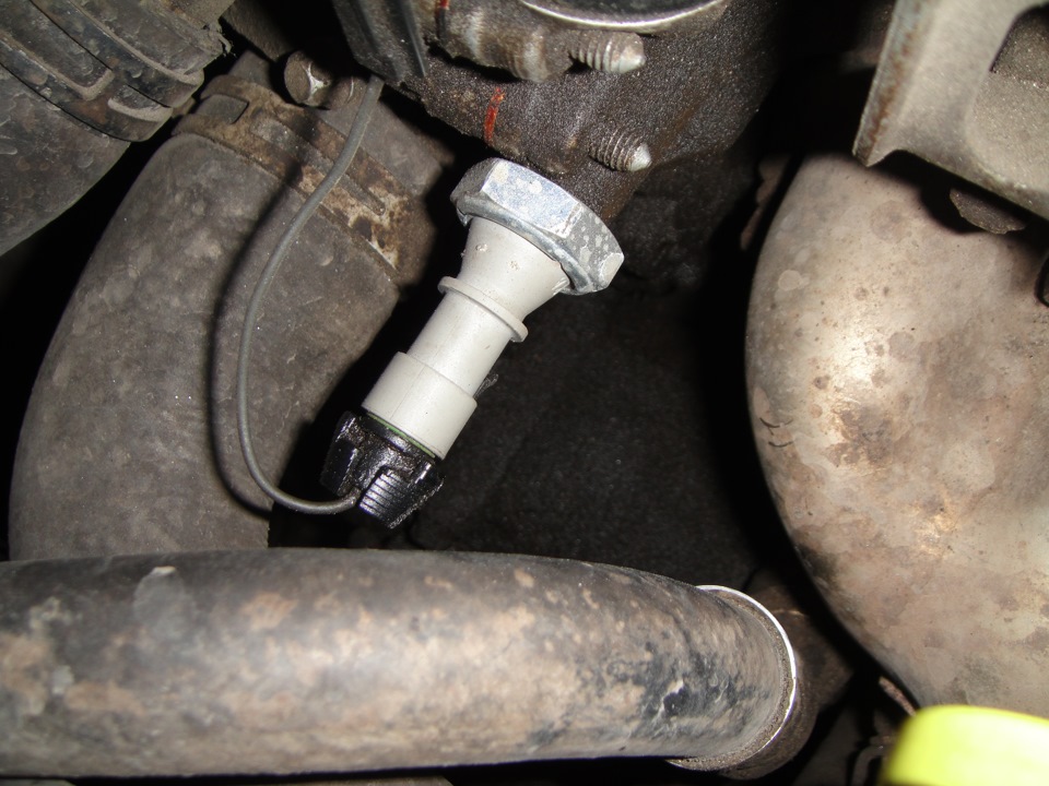 Замена датчика давления масла и расходников — Opel Astra H, 1,4 л, 2007 ...