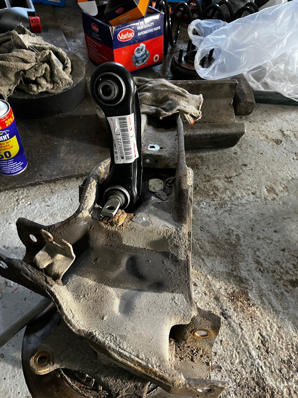 MB809222 Рычаг подвески Mitsubishi | Запчасти на DRIVE2