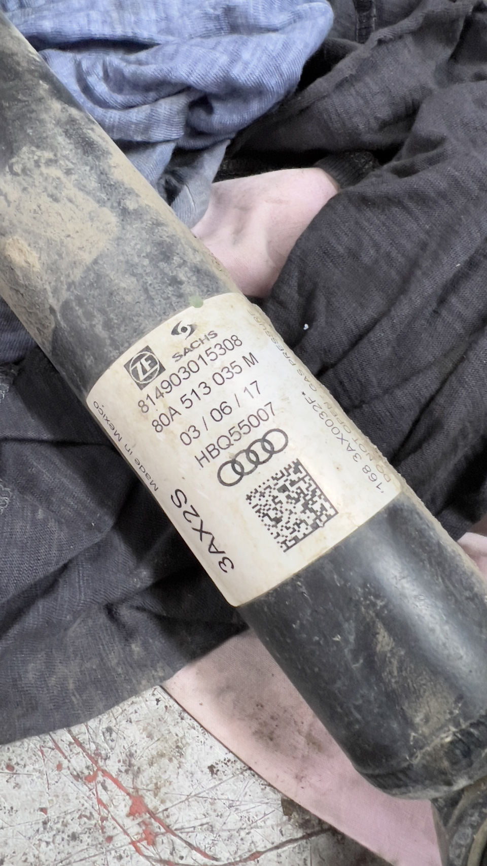 Задние амортизаторы — Audi Q5 (2G), 2 л, 2018 года | визит на сервис ...