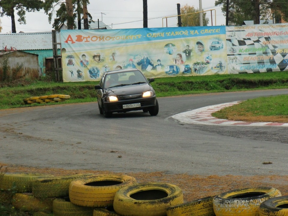 фотки с гоночек — Daihatsu Charade (G200/G210), 1,5 л, 1997 года ...