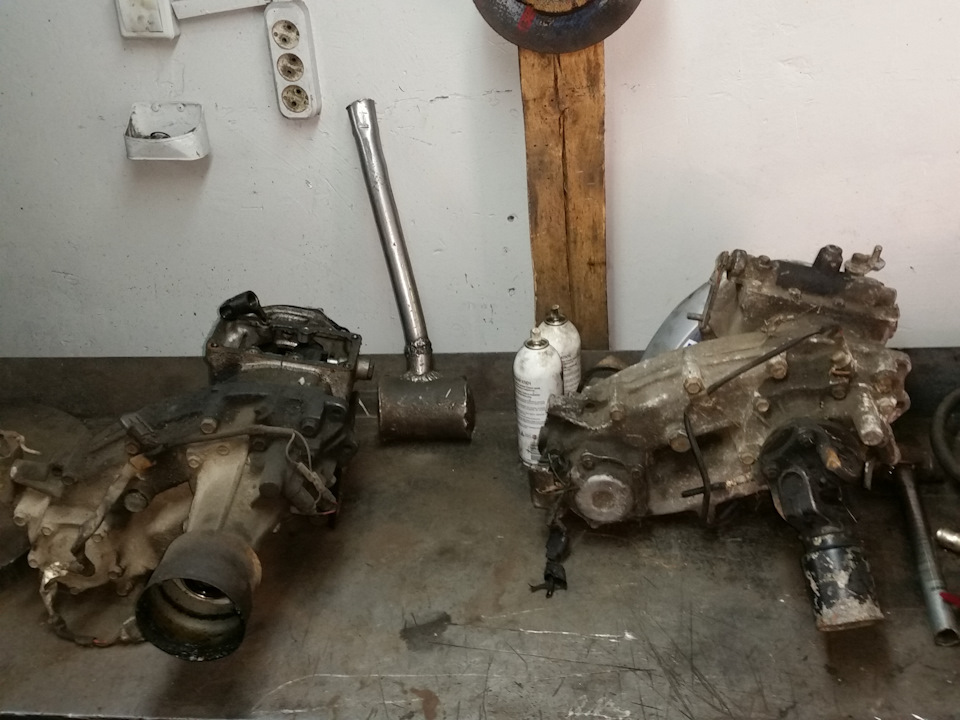 Переборка РКП и проверка карданных валов — Mitsubishi Pajero (1G), 2,5 ...