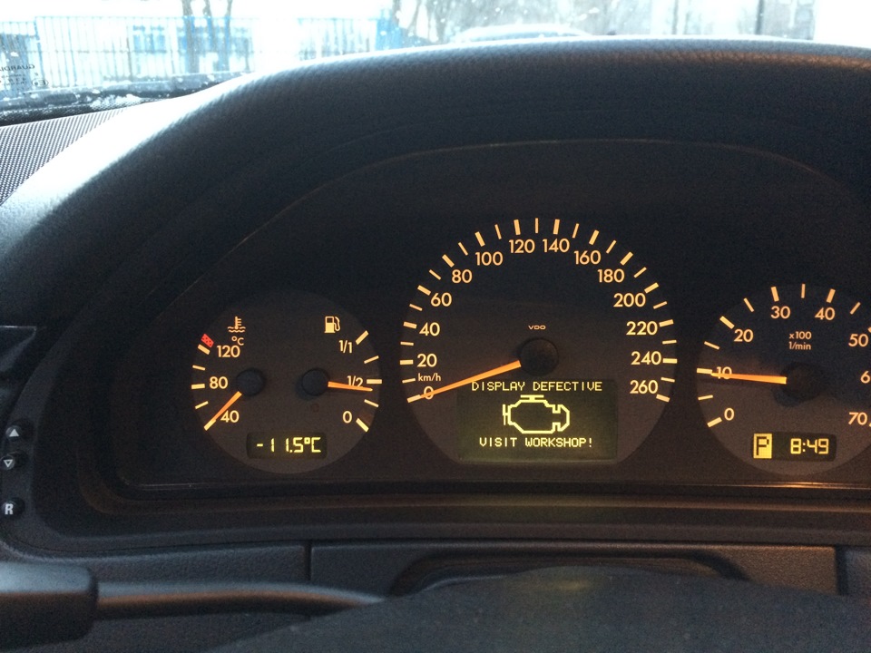 WTF? это что такое? — Mercedes-Benz E-class (W210), 2 л, 2001 года ...