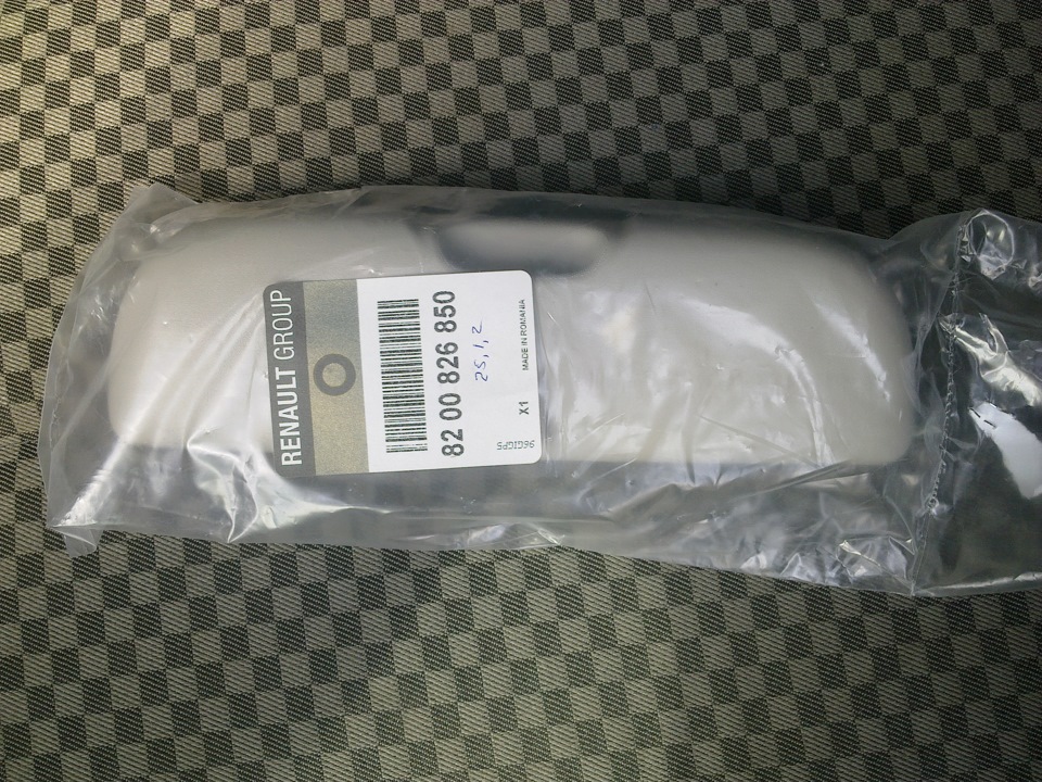 Очечник — Renault Megane II, 1,5 л, 2005 года | аксессуары | DRIVE2