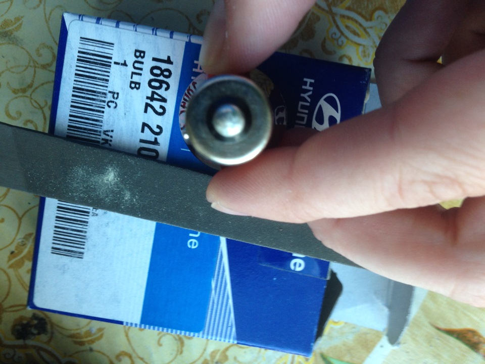 Белая противотуманка — Ford Focus II Hatchback, 1,6 л, 2011 года ...