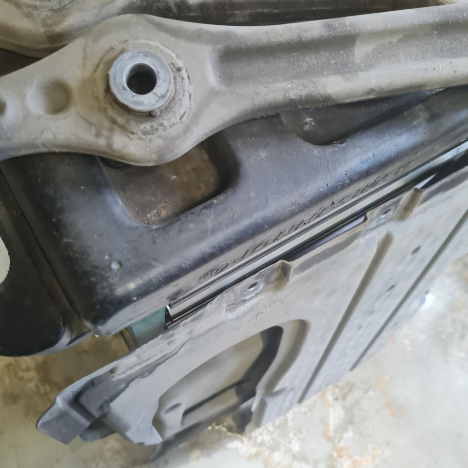 Замена поперечных рычагов. Замена передних тормозных колодок ...