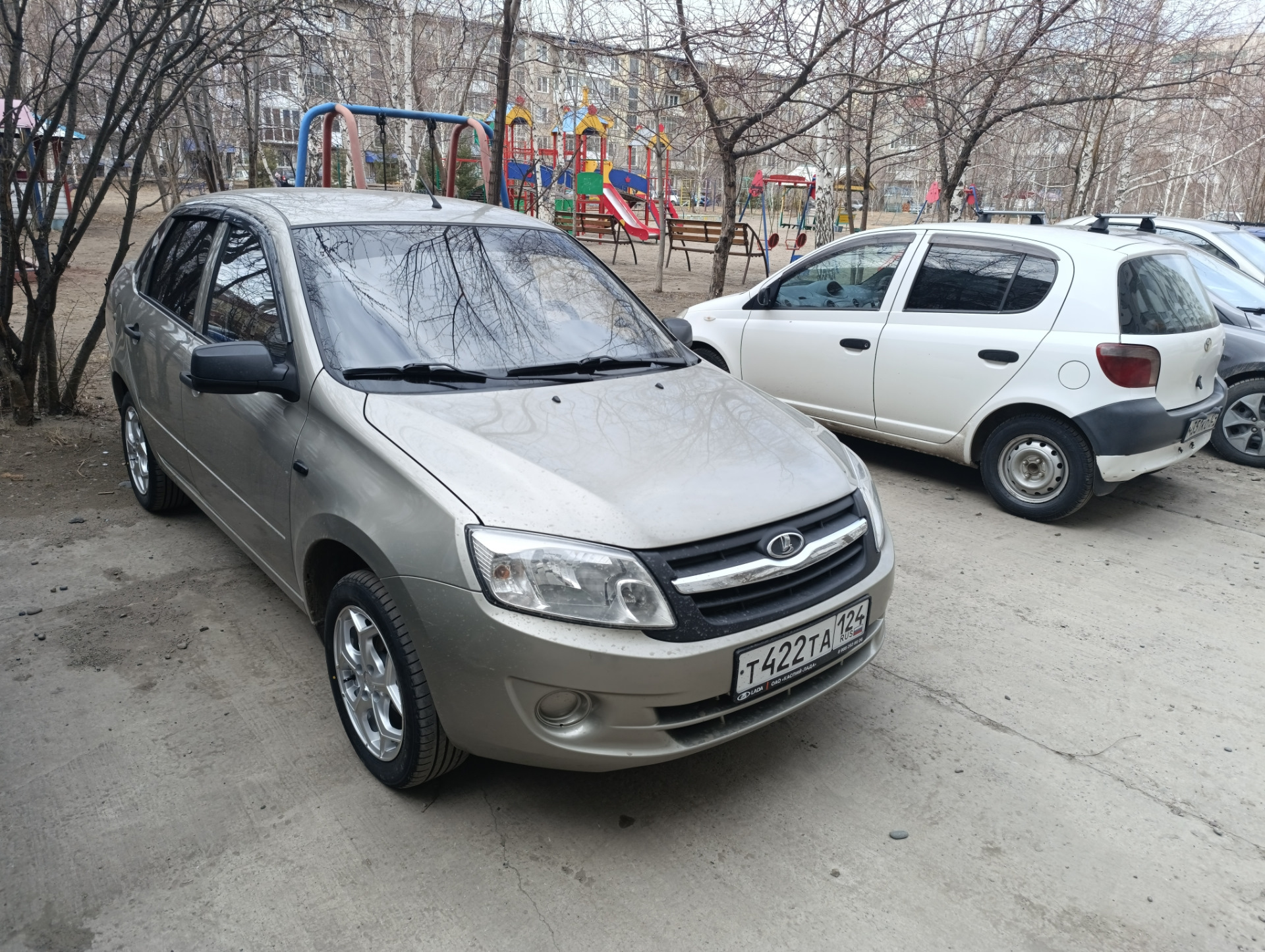 Летняя резина — Lada Гранта (1G), 1,6 л, 2012 года | аксессуары | DRIVE2