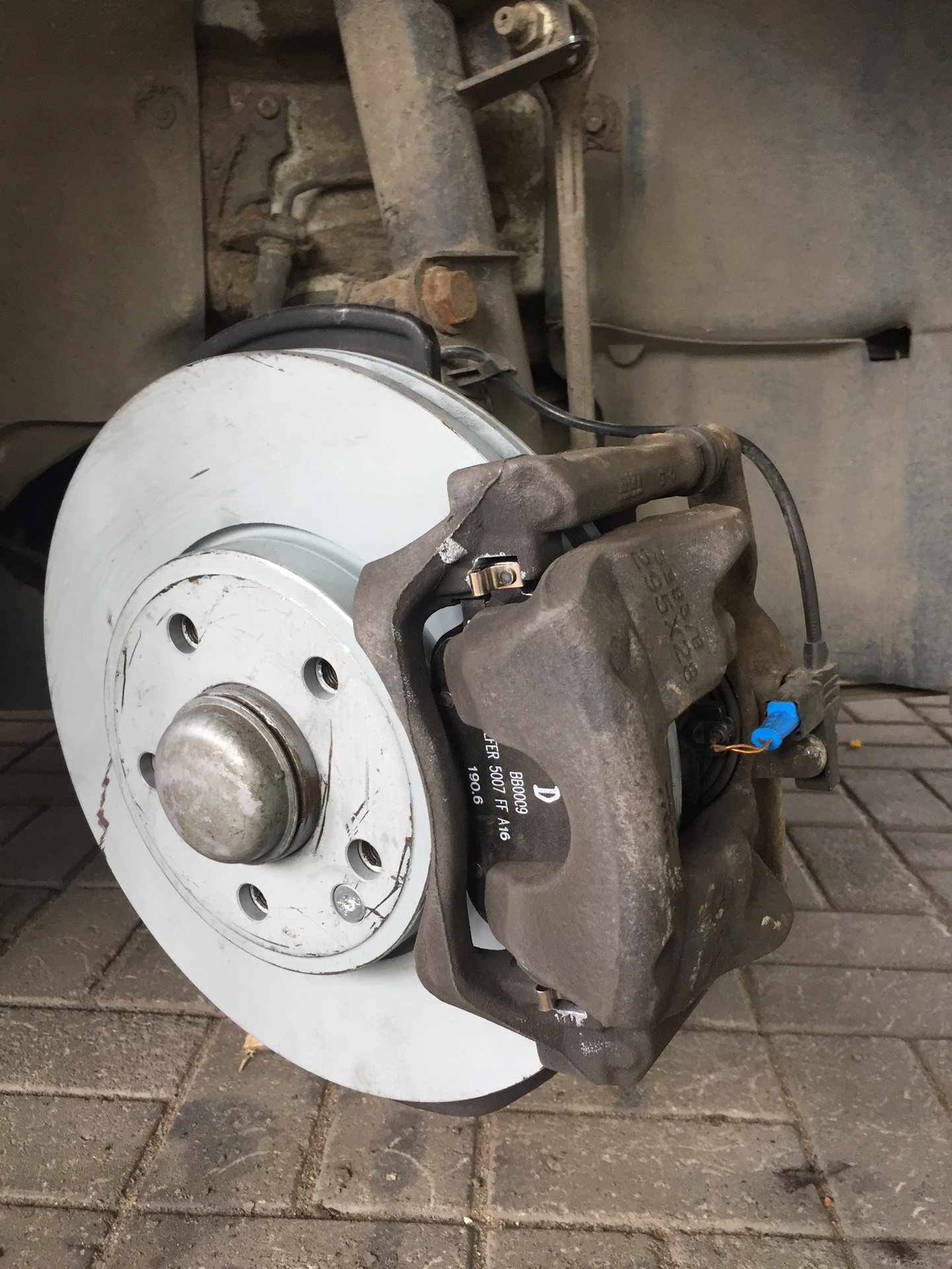 ТО и замена дисков с колодками — Mercedes-Benz B-Class (W246), 1,6 л ...