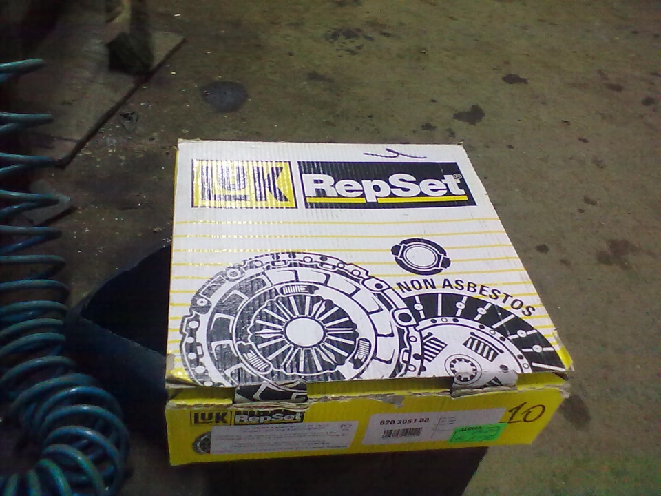 Первое ТО, замена сцепления, шпильки — Lada 21110, 1,5 л, 2004 года ...