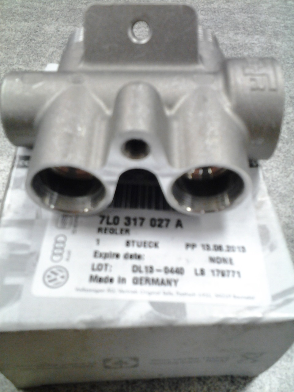7L0317027A Термостат масла акпп 42л VAG | Запчасти на DRIVE2
