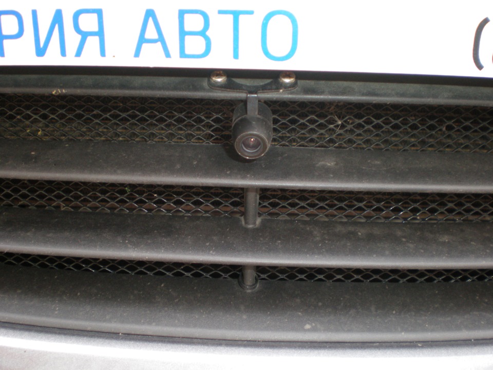 Передняя парковочная камера — Hyundai Solaris (1G), 1,6 л, 2012 года ...