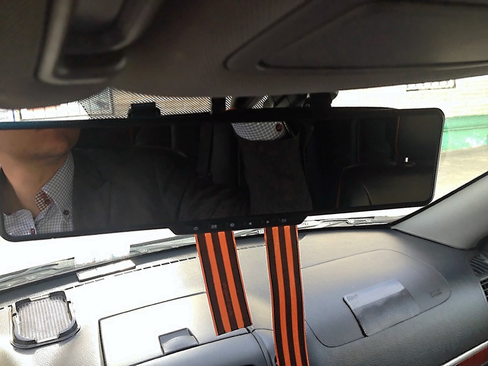 Видеорегистратор в зеркало заднего вида — Hyundai Santa Fe (2G), 2,2 л ...