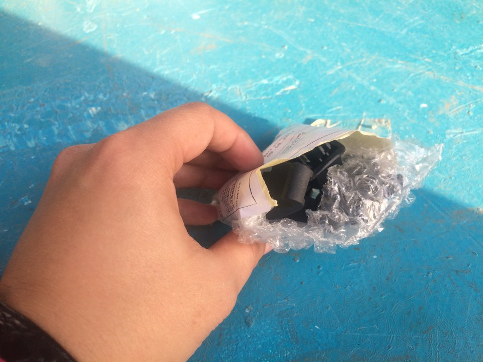 13. Пришли крючки на боковые шторки — BMW X5 (E53), 3 л, 2002 года ...