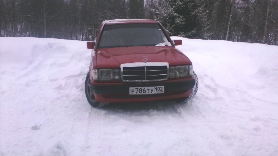 проблема с насосом побеждена — Mercedes-Benz 190 (W201), 2 л, 1985 года ...
