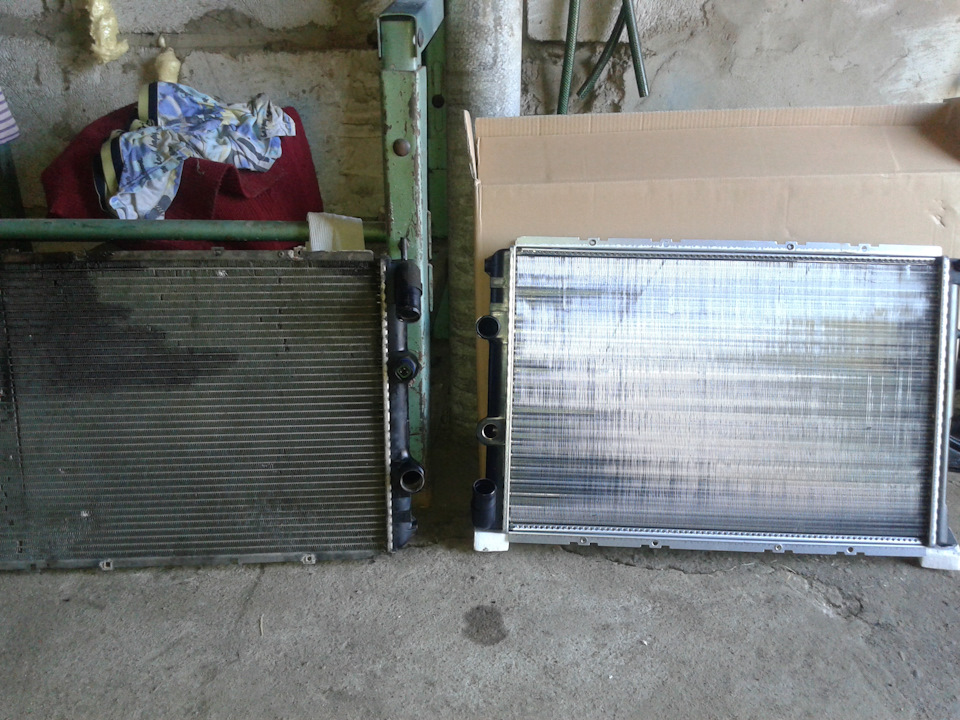 Замена радиатора — Renault Megane I, 1,9 л, 1997 года | своими руками ...