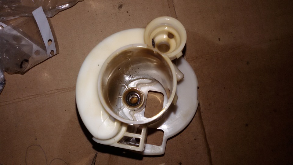 Замена топливных фильтров — KIA Rio (2G), 1,4 л, 2010 года | своими ...