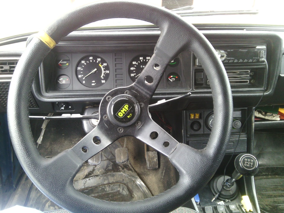 Руль MOMO OMP и шаровые ТРЕК — Lada 21074, 1,8 л, 2008 года | запчасти | DRIVE2