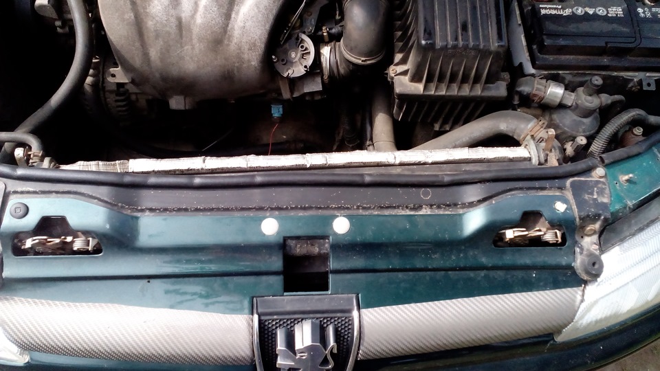 Уплотнитель — Peugeot 406, 2 л, 1996 года | просто так | DRIVE2