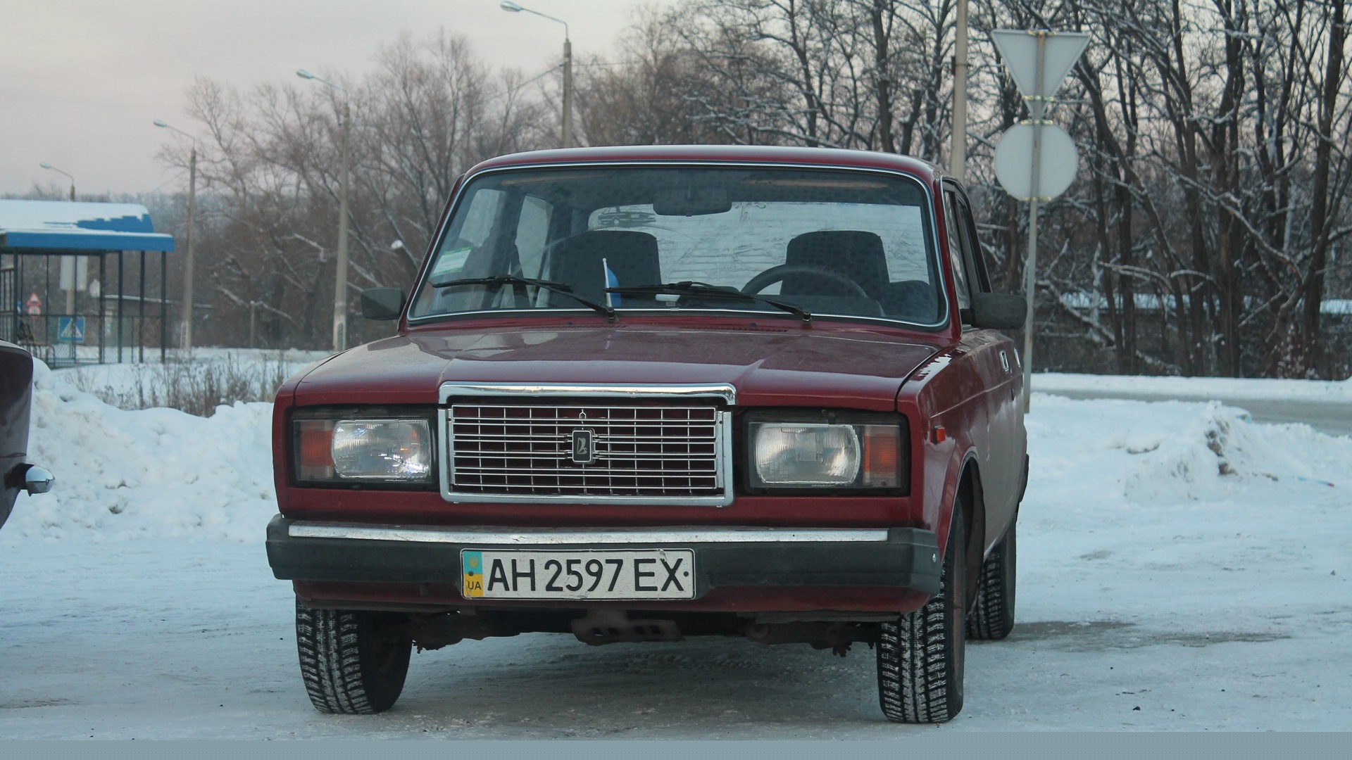 Lada 2107 1.6 бензиновый 1995 | Stance Вишенка) на DRIVE2
