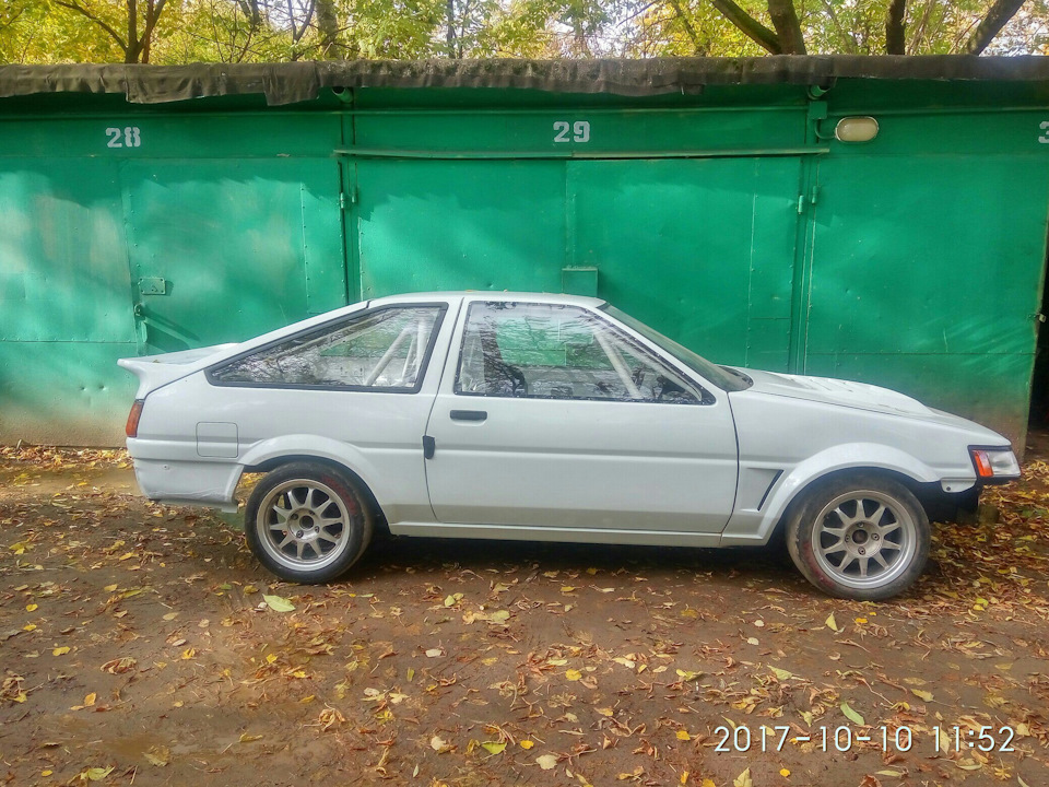 не стоим на месте — Toyota Corolla Levin (AE85), 1,6 л, 1983 года ...